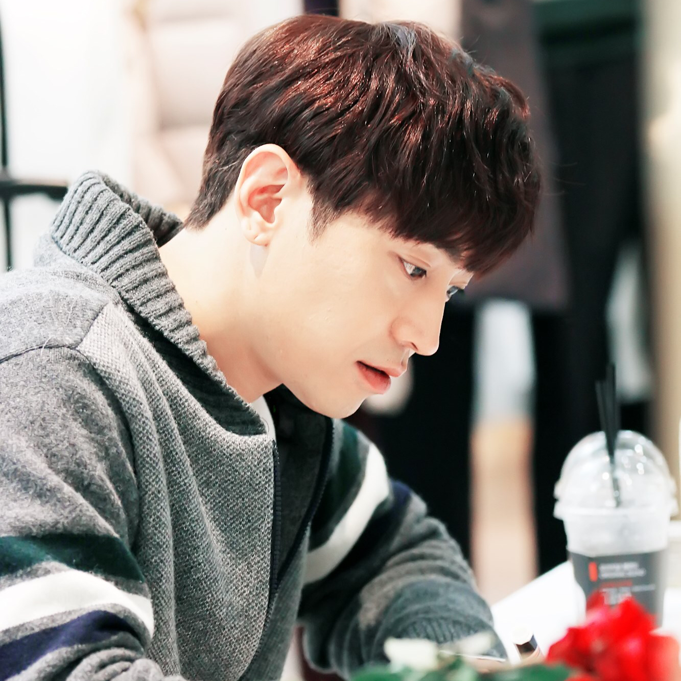 Eric SHINHWA:CHOEAEDOL - Hottest kpop idol community