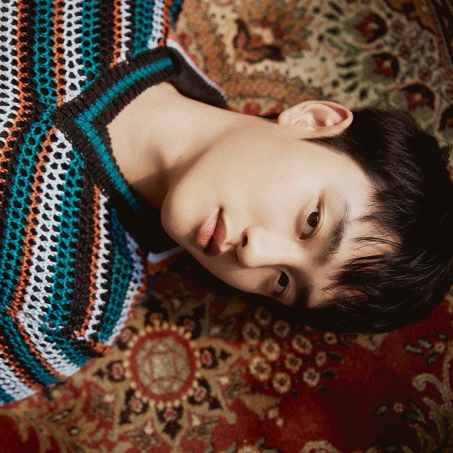 D.O. EXO:CHOEAEDOL - Hottest kpop idol community